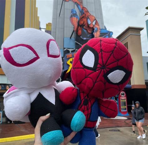 Dimitra ⋆˚ ˖° Adlı Kullanıcının Spiderman ★ ٬ 🕷 Panosundaki Pin