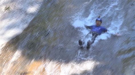滑床渓谷雪輪の滝を有頂天になって3回連続で滑る キャニオニング Canyoning YouTube