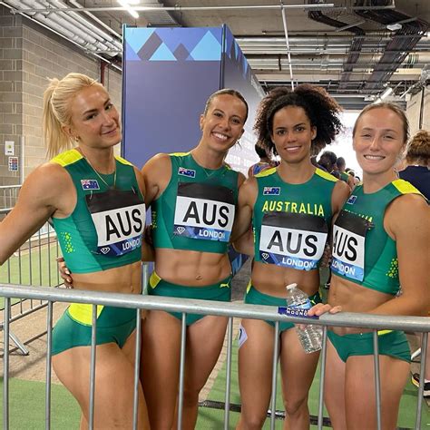 Ella Connolly Ellaconnollyyy • Instagram Photos And Videos