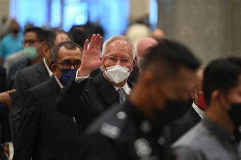 （国际）马来西亚联邦法院终审维持对前总理纳吉布贪腐案判决腾讯新闻