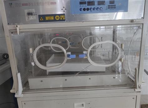 婴儿培养箱【标准】 Bb 300w 国械注准20143082260 注册证信息