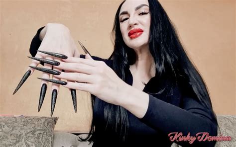 Verehre meine gefährlichen schwarzen stiletto nägel xHamster