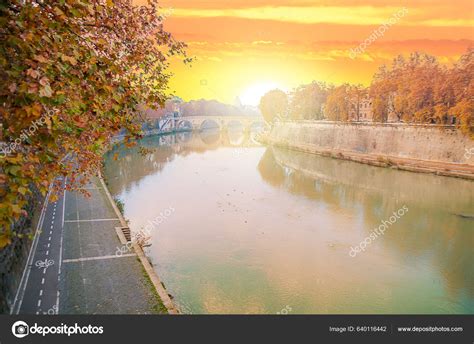 Lungotevere Rome Tree Lined Avenue Sides River Stock Photo By