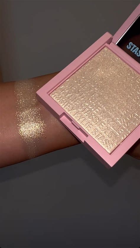 Fancy Makeup Cute Makeup Pretty Makeup Makeup Items Makeup Tools