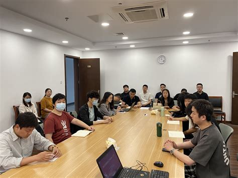 党委组织部开展研究生党支部书记培训暨集中观看“研究生党建思政工作研讨会”