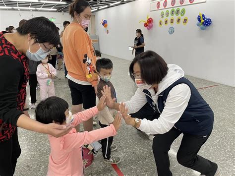 嘉縣臺灣閱讀節「小小愛書人」 冬日暖心閱讀饗宴