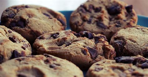 Receitas de cookies gotas de chocolate para adoçar o dia