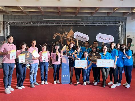 臺北市政府教育局 新聞稿 教育局新聞稿1110923北市教育力表現亮麗，屢獲國際及各界肯定，111年度教育部教學卓越獎，臺北市學校勇奪4金2銀