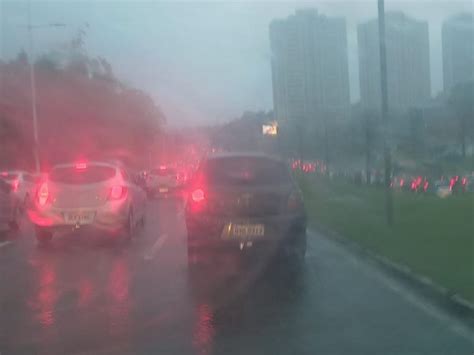 Chuva Provoca Alagamentos Nas Principais Vias De Salvador Nesta Quarta