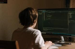 python中如何表示立方 趣玩机