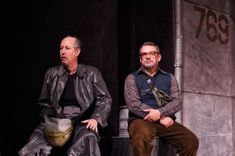 Една задръстена звезда Сатиричен театър Алеко Константинов Artvibe