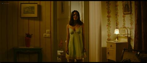 Bel N Cuesta Nude Pilar Castro Macarena Garc A Hot Sex Advantages Of Travelling By Train Es