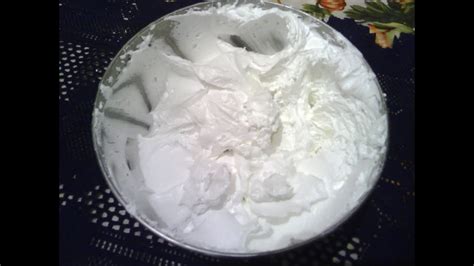 Best royal icing- recipe for decorating sugar cookies--egg whites - YouTube