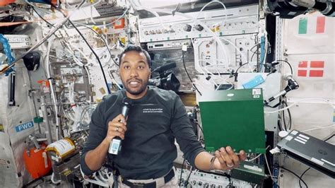 Saudi Astronauts Rayyanah Barnawi Ali Alqarni Begin Their Research