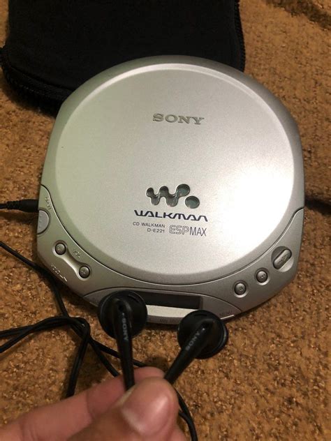 Sony Walkman Espmax D E221 Audio Portable Music Players On Carousell
