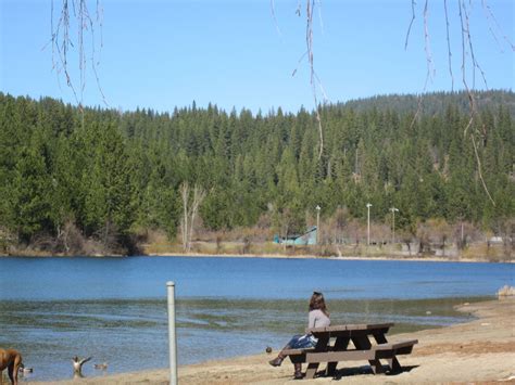 White Pines Lake And Sierra Logging Museum Sierra Vacation Rentals
