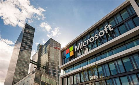 История Microsoft - её создание, развитие и успех