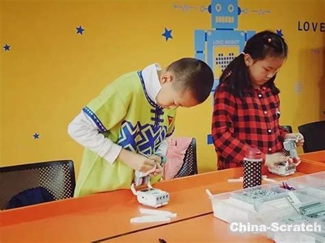 Wedo机器人编程课scratch少儿编程网