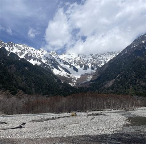 春の上高地観光様々な場所から見た穂高連峰をご紹介します