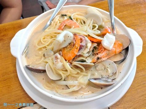 簡單生活│新店安坑美食 料多海鮮義大利麵牽絲焗烤～新店安坑人聚餐平價首選 阿一一之食意旅遊