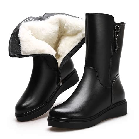 2018 Newest Winter Women Boots Warm Comfort Thick Wool Snow Boots Flat Non Slip Cowhide Leather