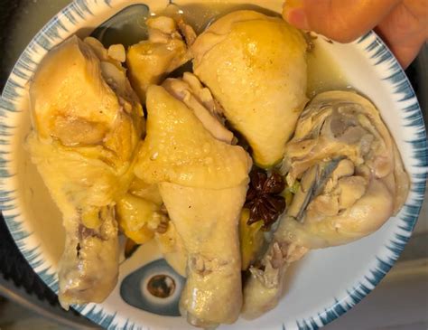 【五香卤鸡腿的做法步骤图，五香卤鸡腿怎么做好吃】咱们班来了个新同学下厨房
