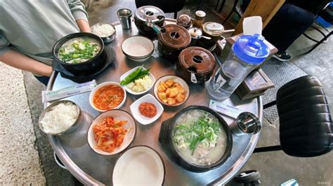 서울 맛집 정릉 순대국 추천 정릉 전통시장 안에 위치한 50년 전통 내돈내산 후기 부제 애견동반 식당 기차순대국