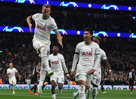 Son Celebrates Kane Link Up As Spurs Duo Hit Another Landmark Daily Sabah