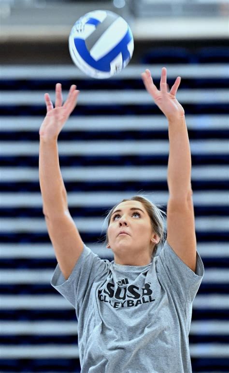 Senior Setter Marlee Nunley Leads The Cal State San Bernardino Womens Volleyball Team Into The