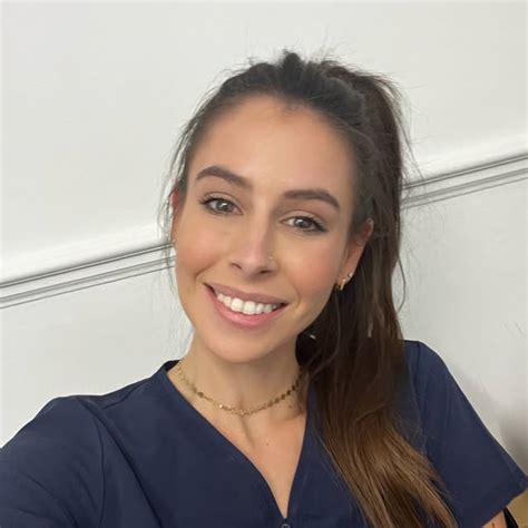 Dr Millie Dentist And Mentor Drmilliemorrison • Threads Say More