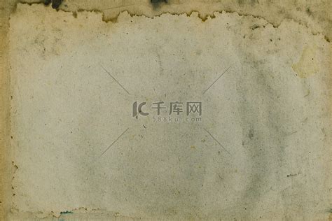 老化、磨损、有水渍和粗糙边缘的纸张高清摄影大图 千库网