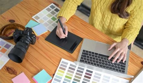 Menyelami Prinsip Desain Grafis IDS BTEC