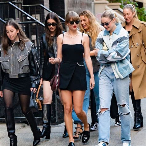 Taylor Swift Proves The Squad Is Back During Girls Night Out