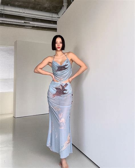 데이토프 3p 모레 큐빅 탑 롱 스커트 비키니 세트 𝐈𝐍𝐅𝐎 볼륨빵빵패드 3피스 하체커버업 비키니인데 원피스 같아서 휴양지룩으로도 강추하는 3피스 비키니