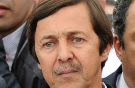 الجزائر تنجح في إقناع سويسرا بتجميد أرصدة وزير سابق