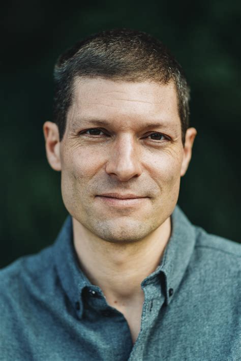 Ronen Steinke • Kontakt