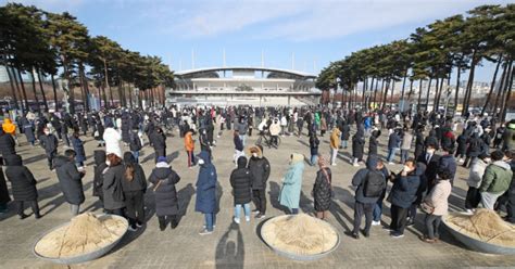 지난주 병상 대기 중 사망 10명 넘어의료대응 한계 현실화