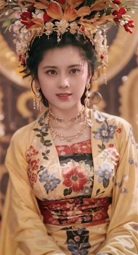 朱琳，86版西游记里演的女儿国国王 花瓣网