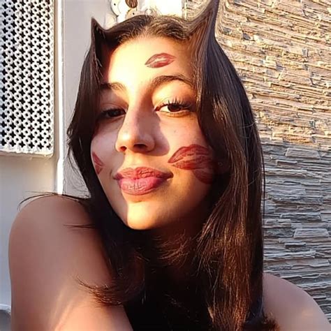 𝓔𝓶𝓷𝓪🌸 emna 000 threads say more