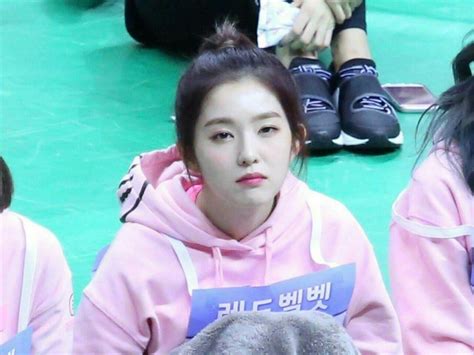 배주현 아이린 배토끼 짤셀카화보t Band