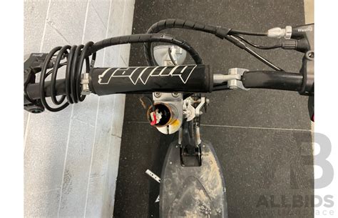 Bullet Stealth 1 6 Electric Scooter Lot 1616621 Allbids