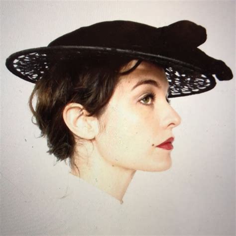 1930s Vintage Black Velvet Cartwheel Hat Gem
