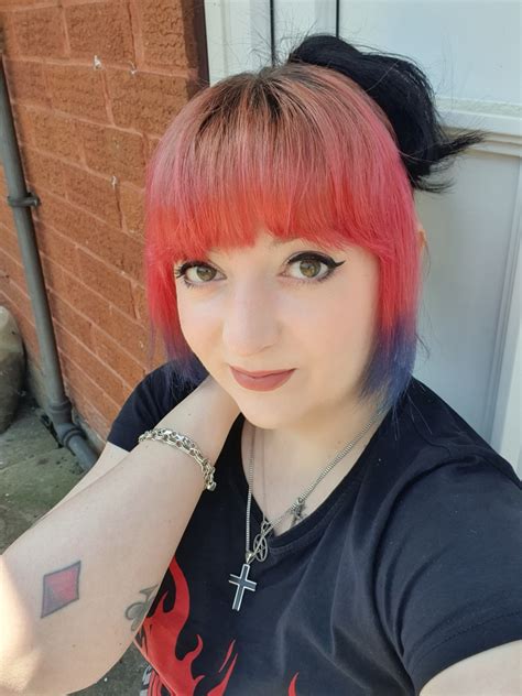 I Write Stuff — Meet The Dickhead Who Runs This Particular Corner