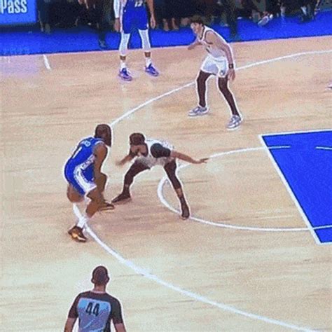 Nba裁判官推談哈登前跳投籃：異常伸腿但無身體接觸 不是進攻犯規 運動 Inewsdb 日日新聞．掌握每日新鮮事