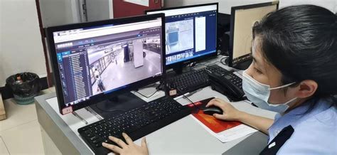 108万1万，查了三天监控，终于找到了！女士背包老人