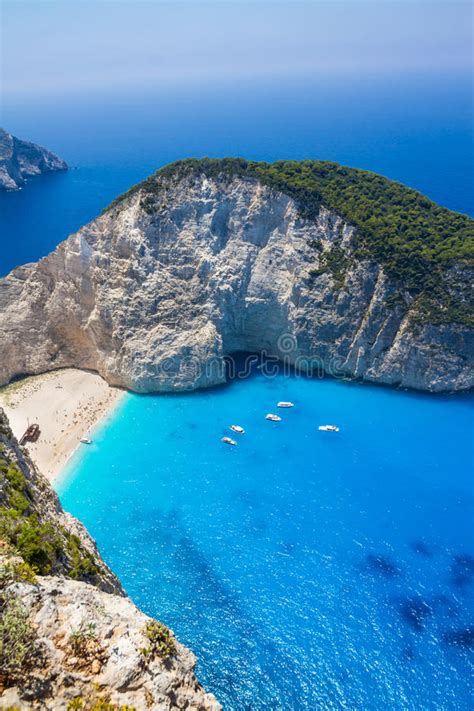 Изумляя пляж Navagio в острове Закинфа Греции Стоковое Фото