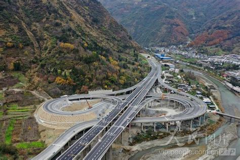 四川绵阳：九绵高速江油至平武段建设有序推进 人民图片网