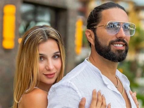 Marcela Mistral Esposa De Poncho De Nigris Enfurece Por Fotos Personales