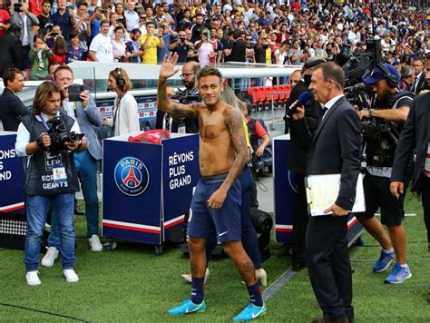 PSG Tous Les Articles Page Le Parisien