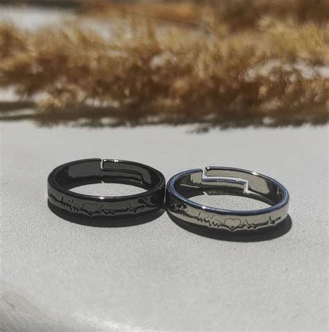Парні Каблучки для Двох Розмір Регулюється кільця для Закоханих Срібне та Чорне — у